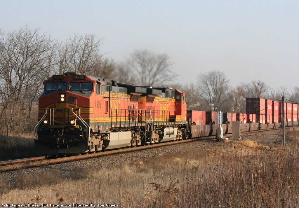 BNSF 4906